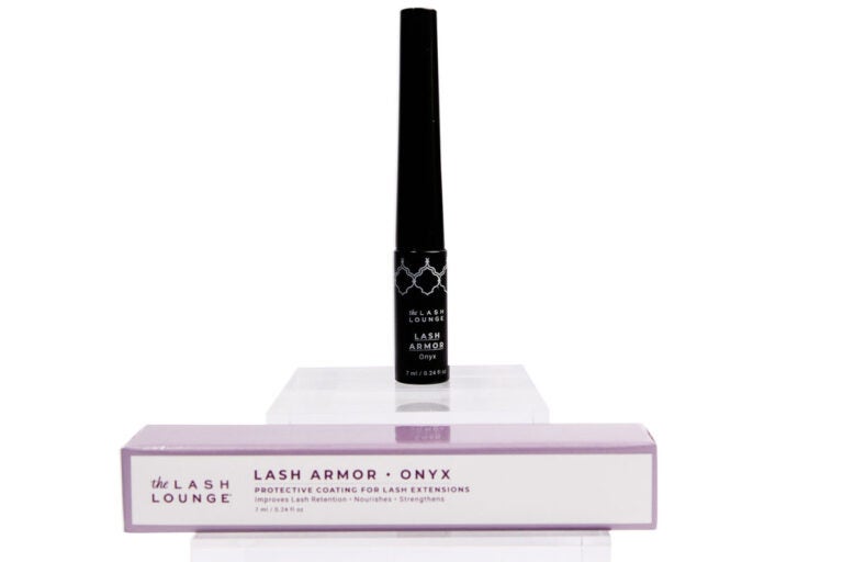 Lash Extension Sealant: Why It’s Important + How to Apply